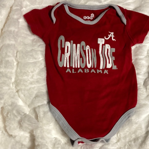 One Pieces | Alabama Crimson Tide Onesie Size 69 Months | Poshmark